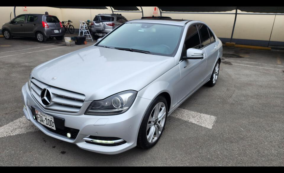Mercedes Benz C-180 2013 | Autos Usados | NeoAuto