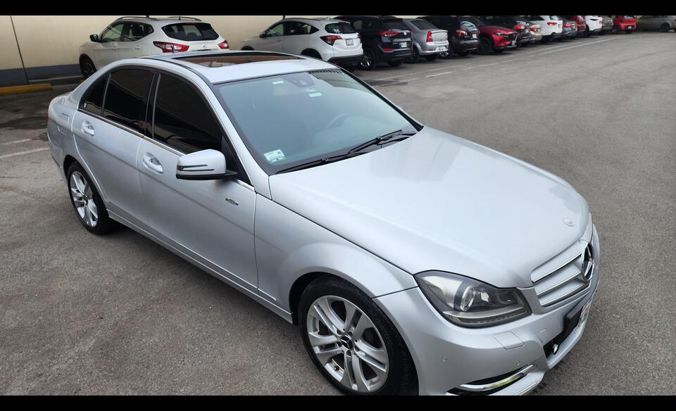 Mercedes Benz C-180 2013 | Autos Usados | NeoAuto