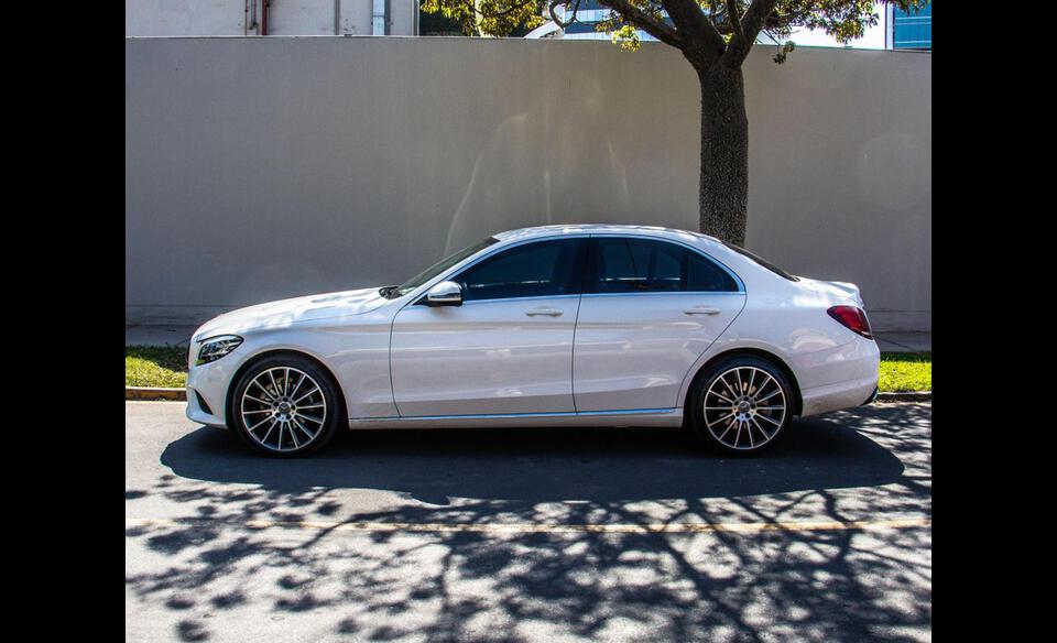 Mercedes Benz C-180 2020 Seminuevo Impecable en Lima | NeoAuto