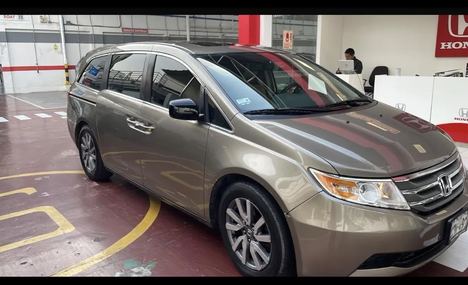 HONDA ODYSSEY 2012 Familiar Automática en Lima | NeoAuto