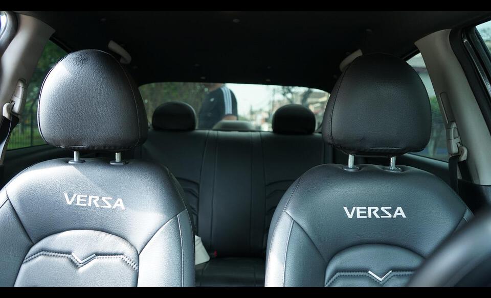NISSAN VERSA SENSE 2017 Dual Automático en Lima | NeoAuto