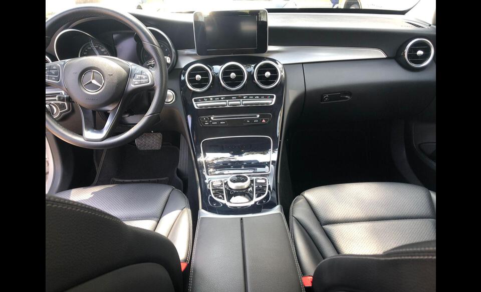 Mercedes Benz C-200 2018 Impecable Sedán en Lima | NeoAuto